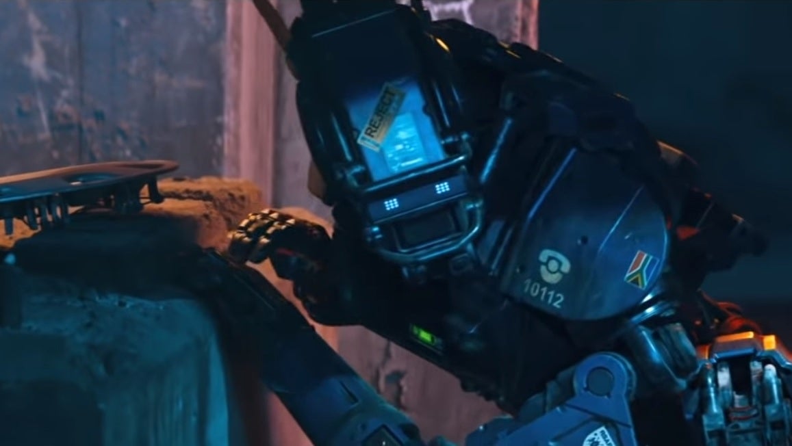 Chappie in Apex Legends? Neill Blomkamp and Vince Zampella are up for ...