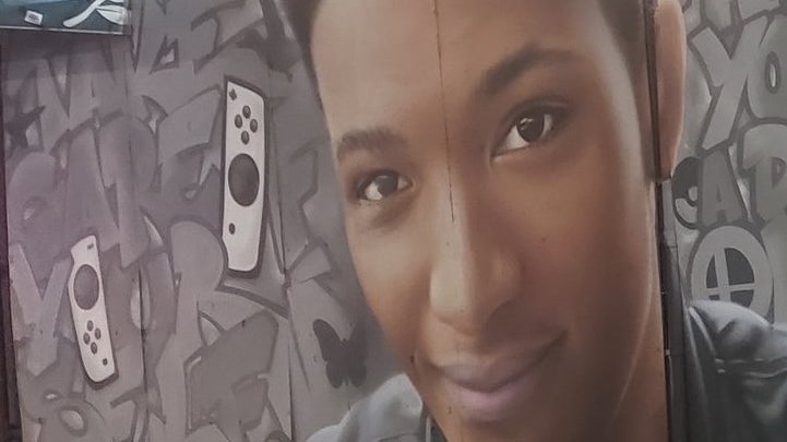 Fans celebrate Etika's life with 40-foot mural in NYC | Eurogamer.net