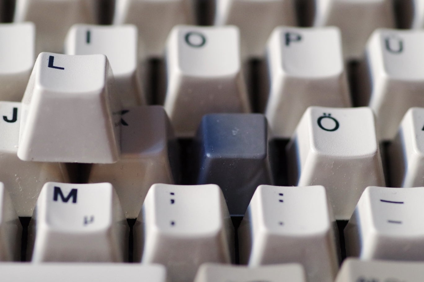 Unicomp Buckling Spring Ultra Classic White (Model M) Keyboard - Test ...