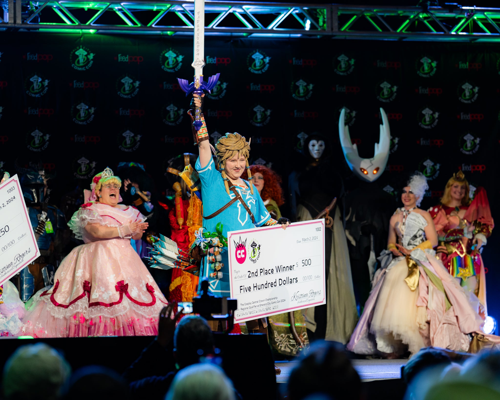 Best Dressed: See the looks from Cosplay Central Crown Championship ...