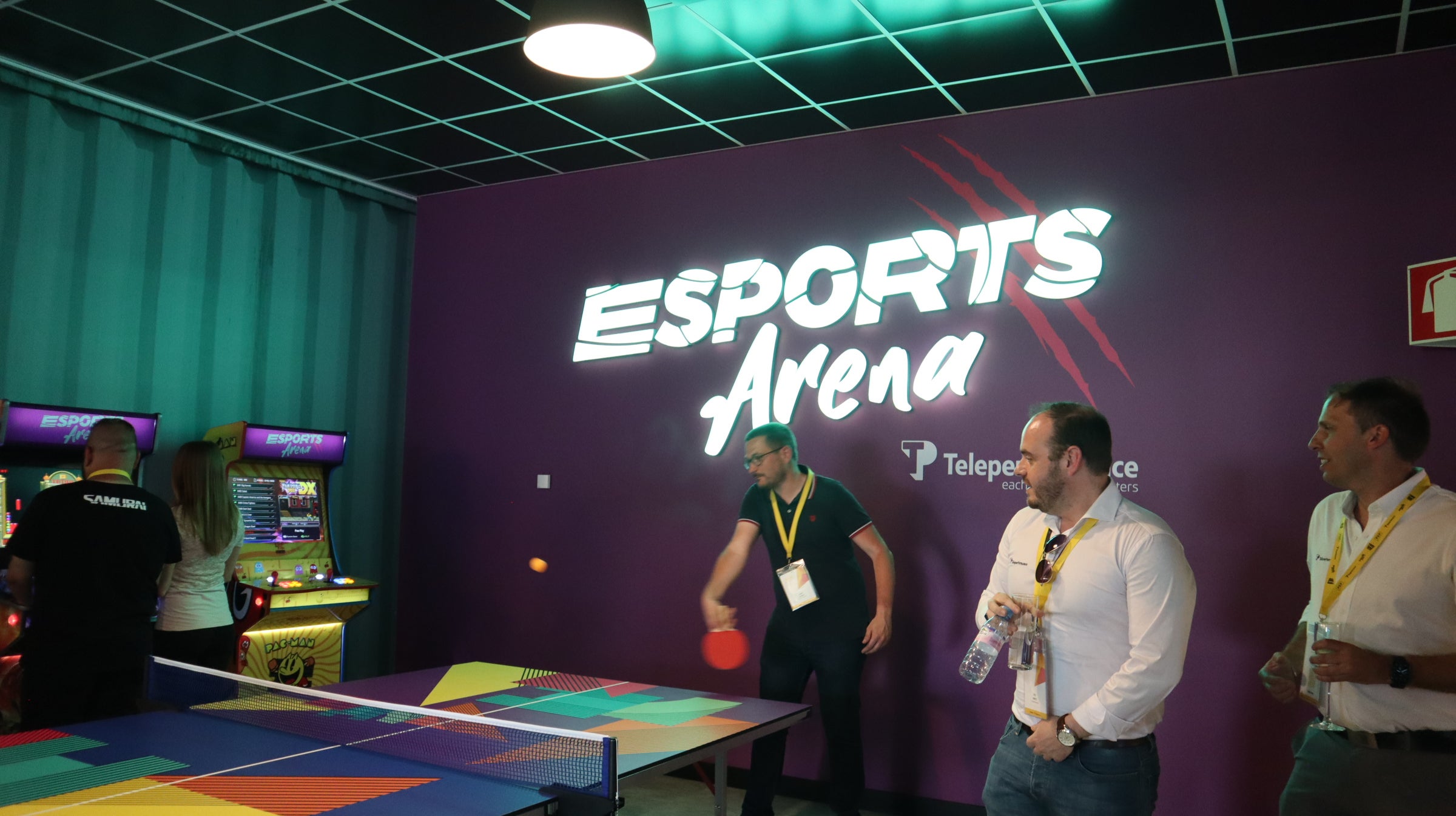 Vê a nova arena eSports da Teleperformance | Eurogamer.pt