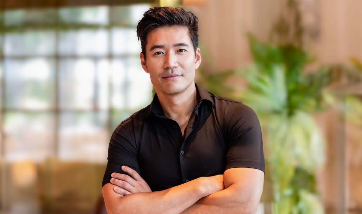 The Traitors star Kevin Kreider brings his Bling Empire to comics ...