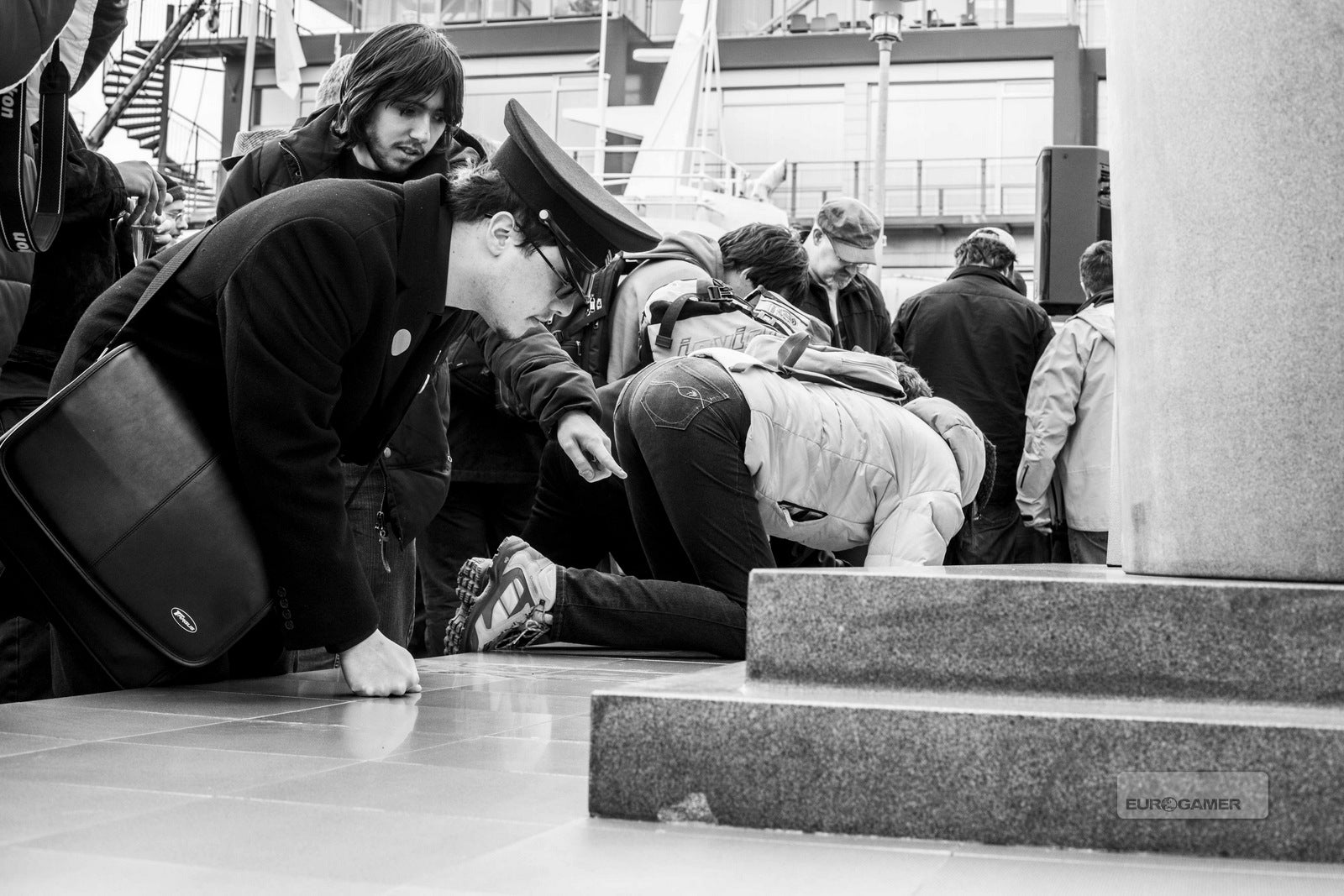 Historic real-life Eve monument defaced in days | Eurogamer.net