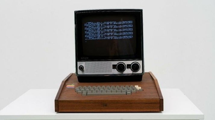 Apple-1, il primo computer mai creato da Steve Jobs e Steve Wozniak ...