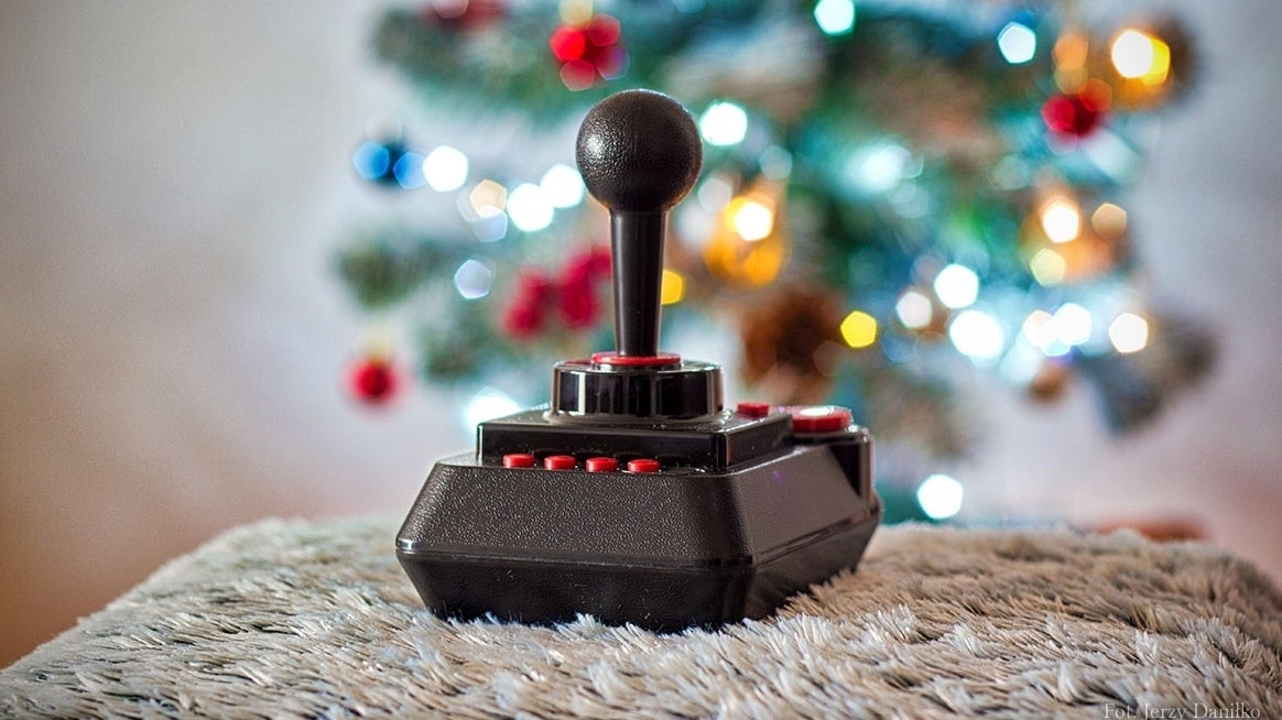 C64 Maxi - test nowej wersji legendarnego Commodore 64 | Eurogamer.pl