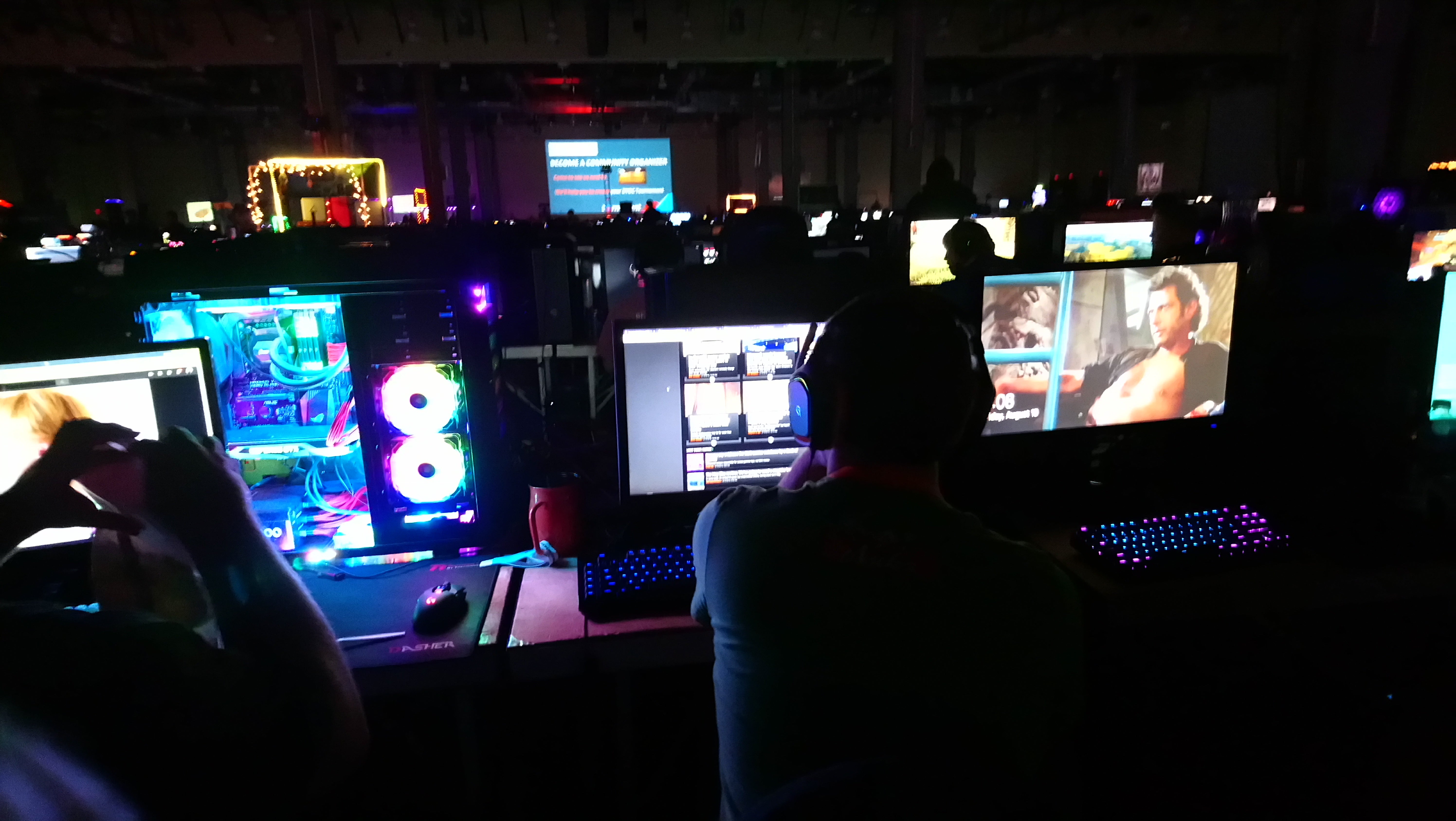 Best of 2018: QuakeCon’s BYOC area has a prison economy where people ...