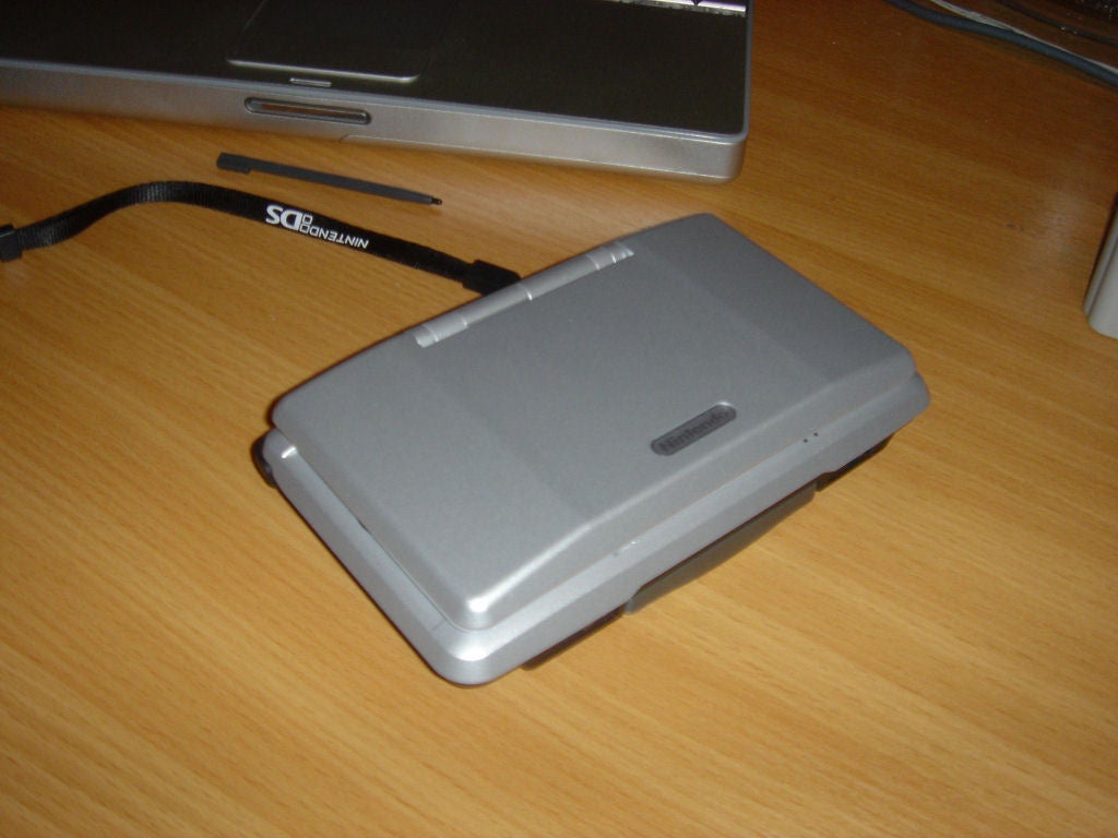 Nintendo DS First Look | Eurogamer.net