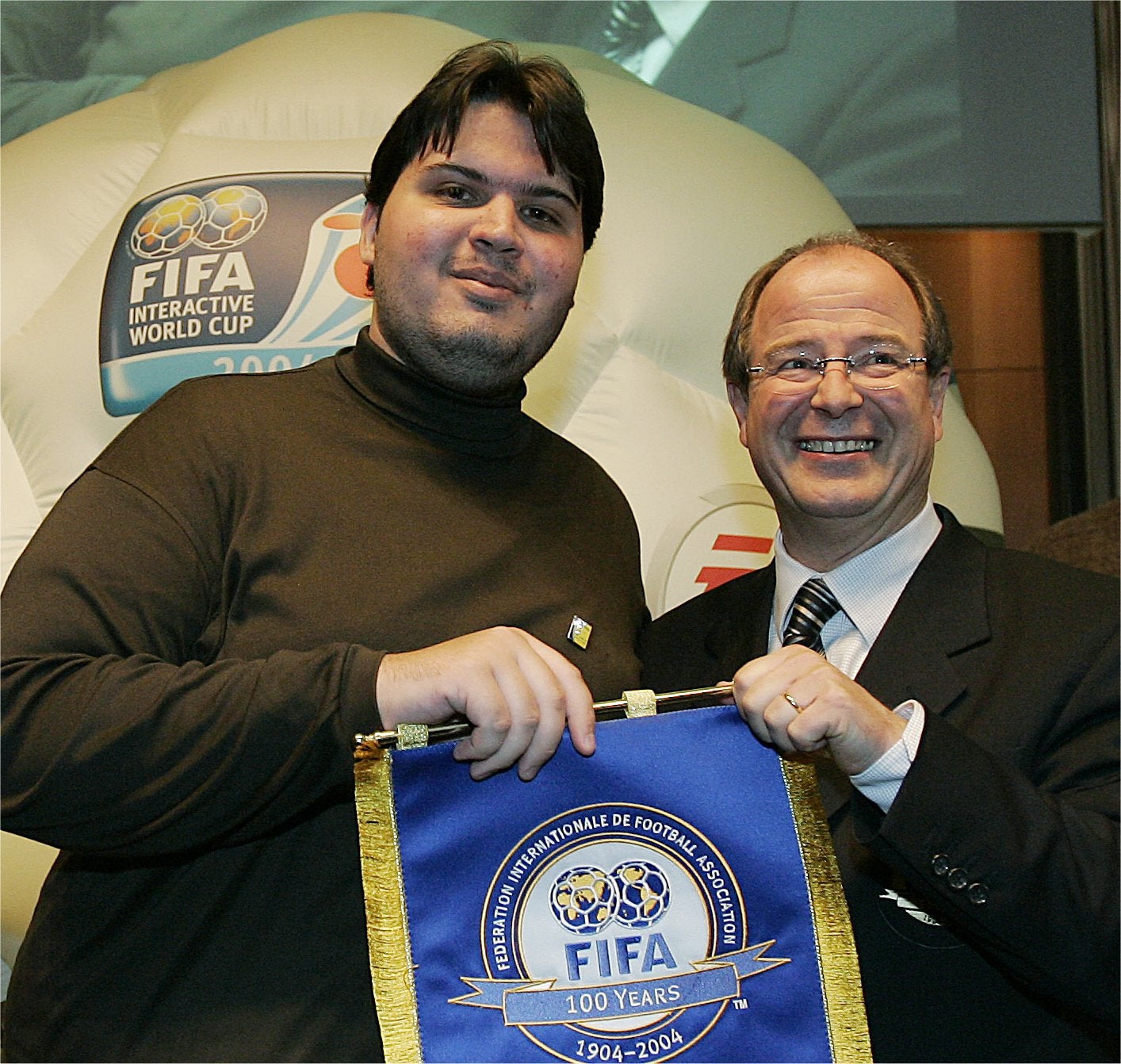 Brazilian crowned FIFA Interactive World Player 2004 | Eurogamer.net