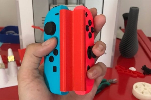 Engineer invents Switch peripheral for one-handed gamers | Eurogamer.net