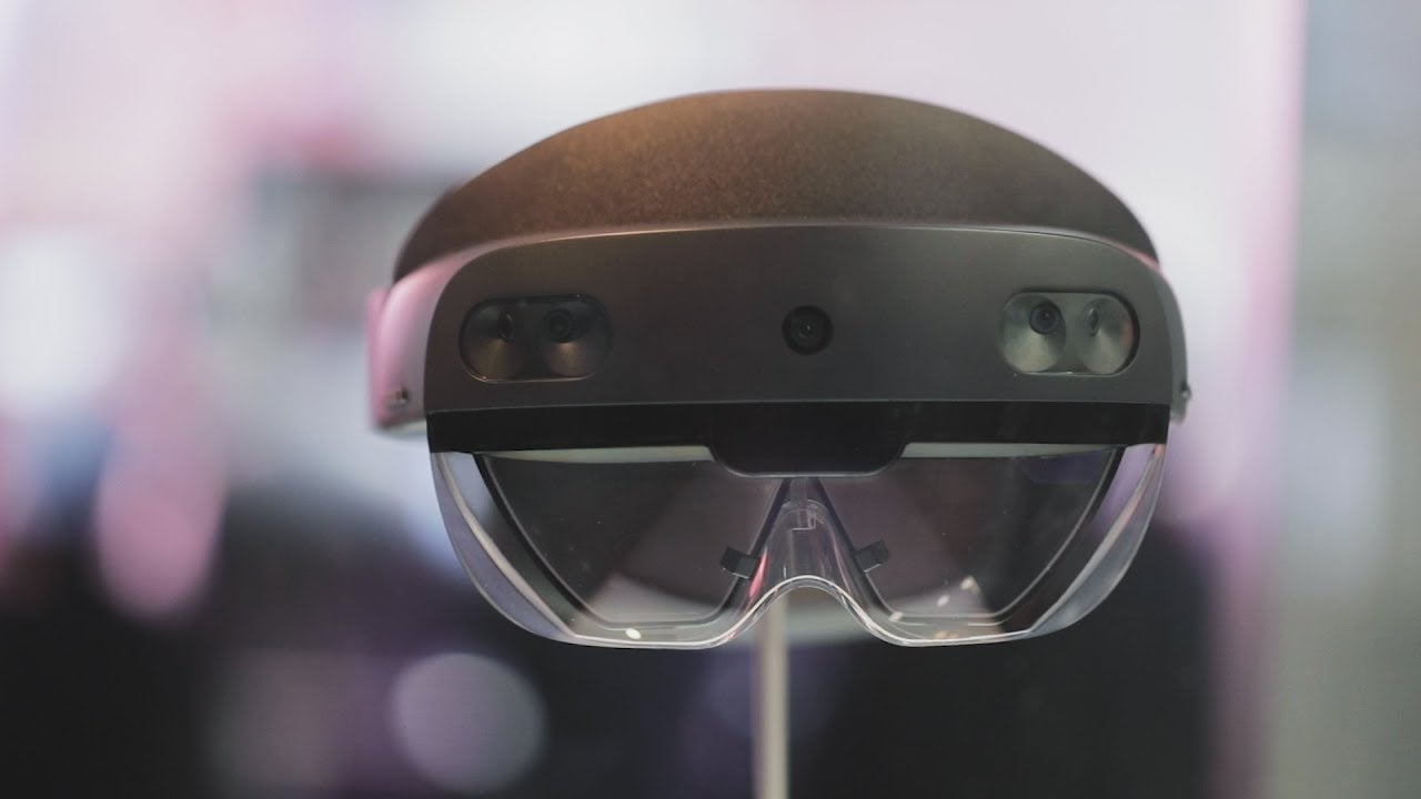 Developer's edition of HoloLens 2 launches today at $3,500 ...