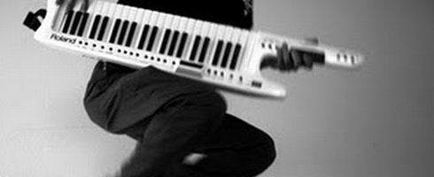 Rumor: Rock Band 3 features Keytar | VG247