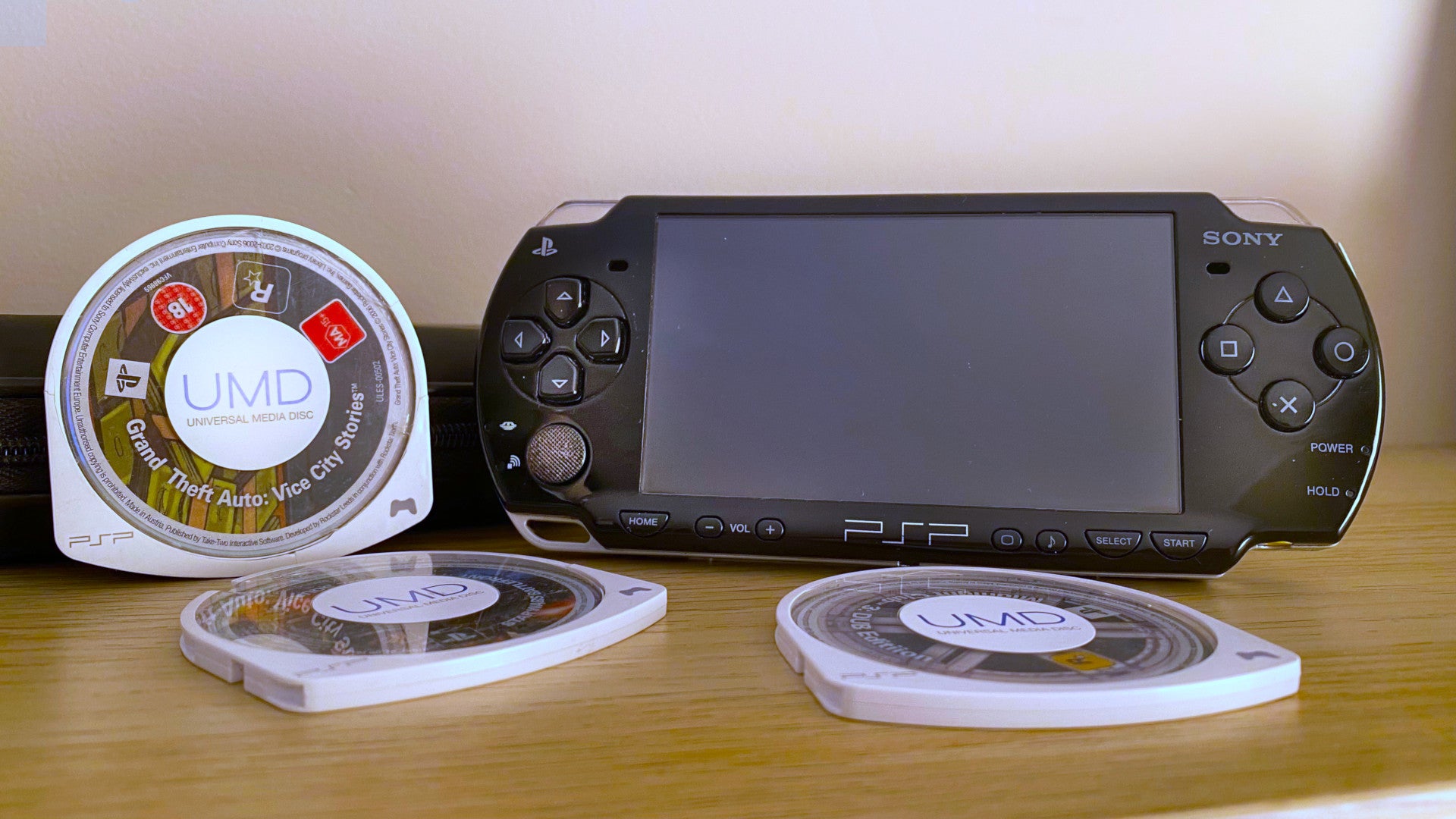 Tak wiele na małym urządzeniu. PSP to król grywalności i zawartości ...