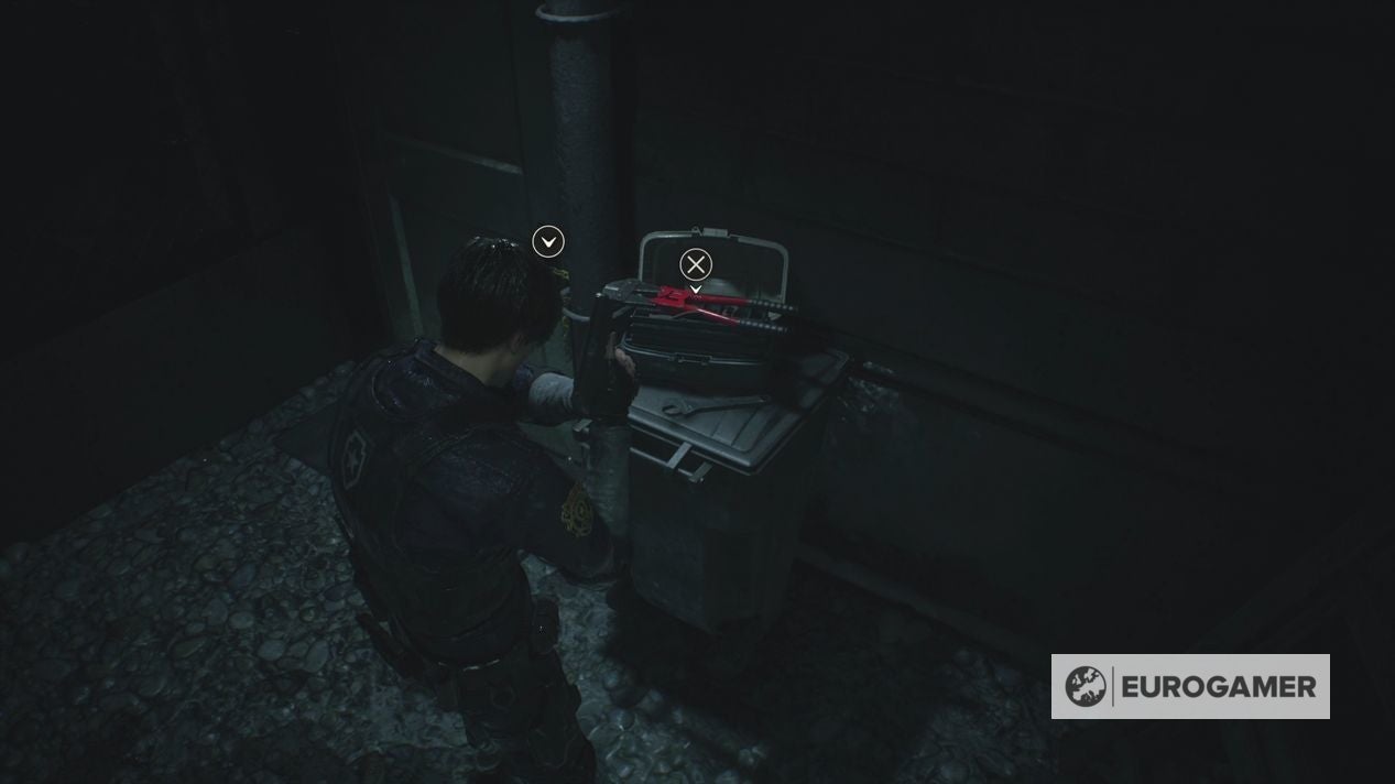 Resident Evil 2 - Courtyard location, Red Book, Art Room and Red Jewel ...