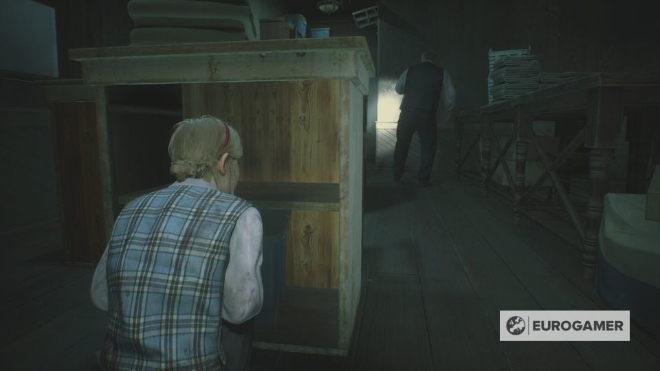 Resident Evil 2 - Orphanage, Sherry block puzzle and Sherry stealth ...