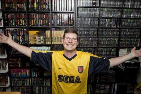 The world's largest video game collection sold for $750k | Eurogamer.net