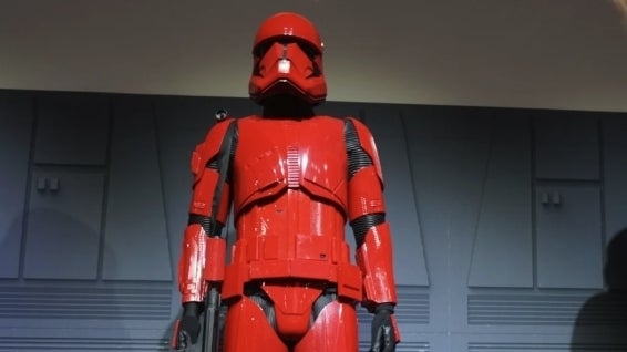 Vê o novo Stormtrooper vermelho de Star Wars: Episode IX | Eurogamer.pt
