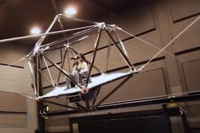 Wireless VR system uses a cage suspended in mid-air | Eurogamer.net